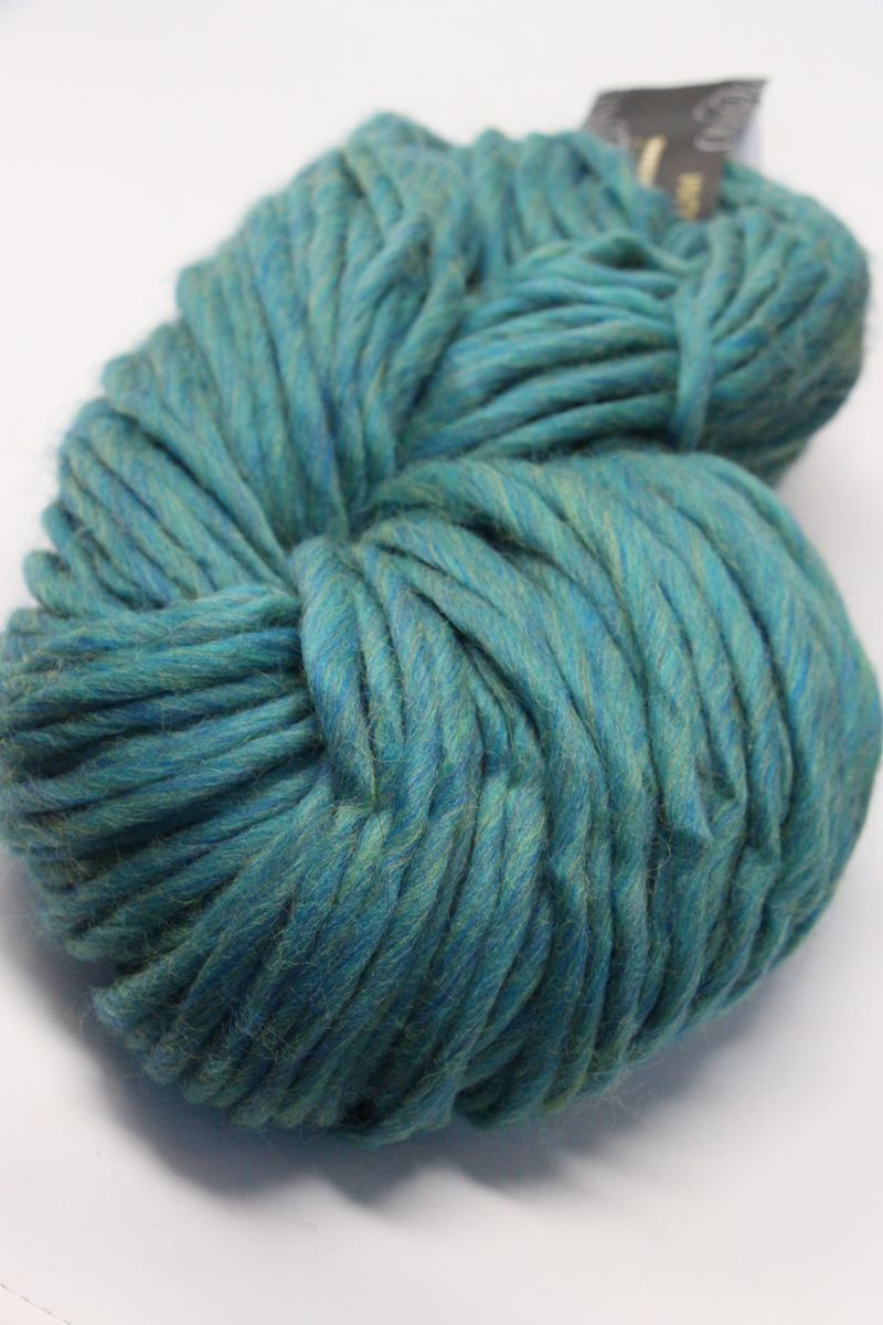 Cascade Magnum in Lake Chelan Heather at Fabulousyarn.com