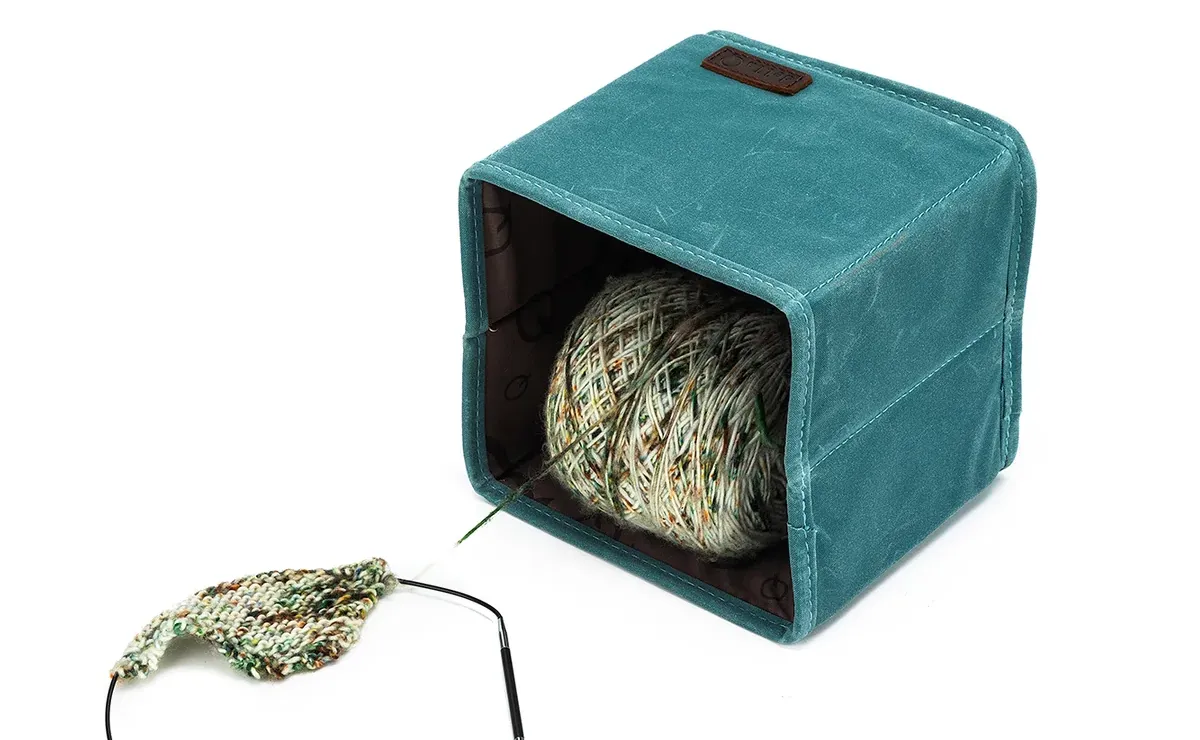 Della Q Makers Canvas Cubbies in Teal at Fabulous Yarn
