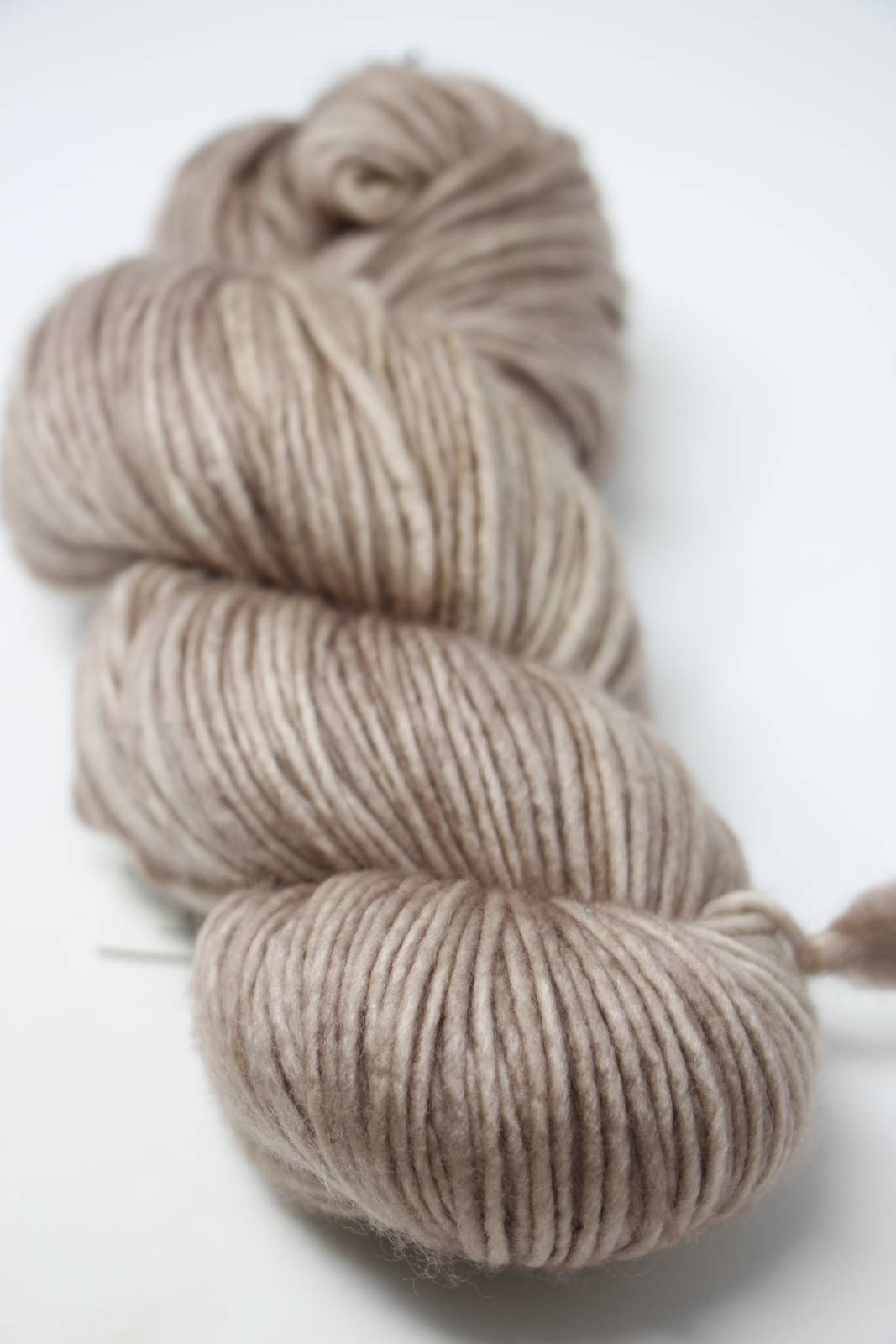 Tivoli Yarns Superwash Merino Uno in SAND DOLLAR at Fabulous Yarn