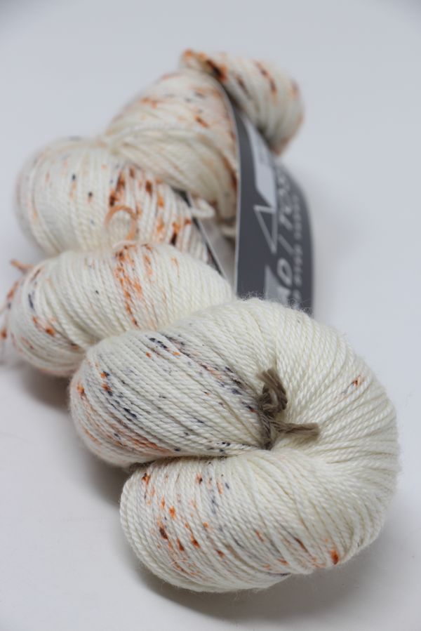 Tosh Dk Yarn | Modern Fair Isle (306-P) 4 Ply Merino DK